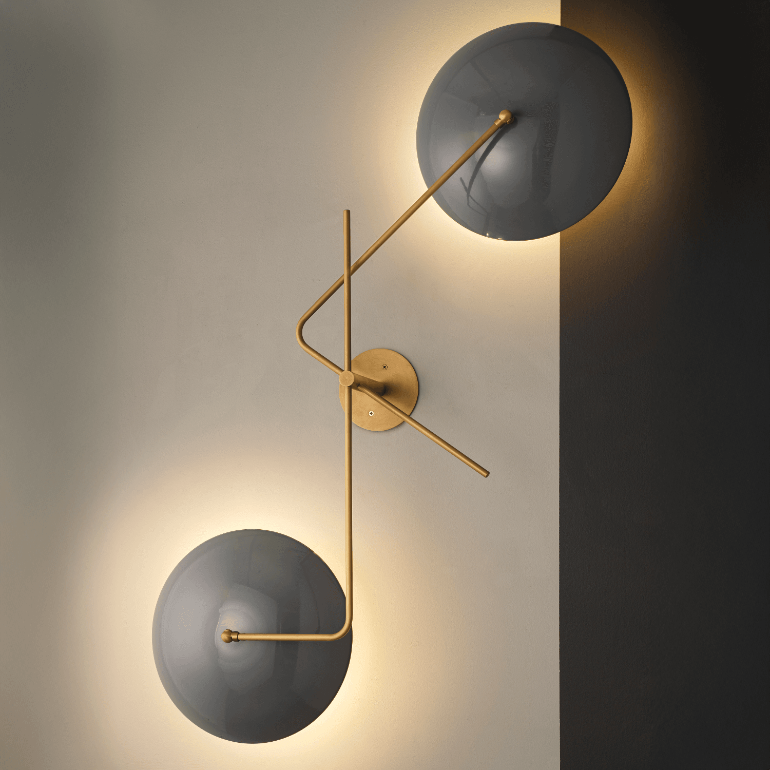 Pianeta Wall Sconce – Blueprint Lighting